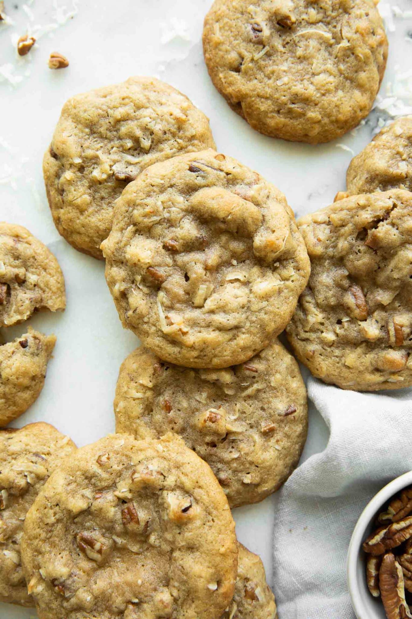 Coconut Pecan Cookies - Desserts & Drinks