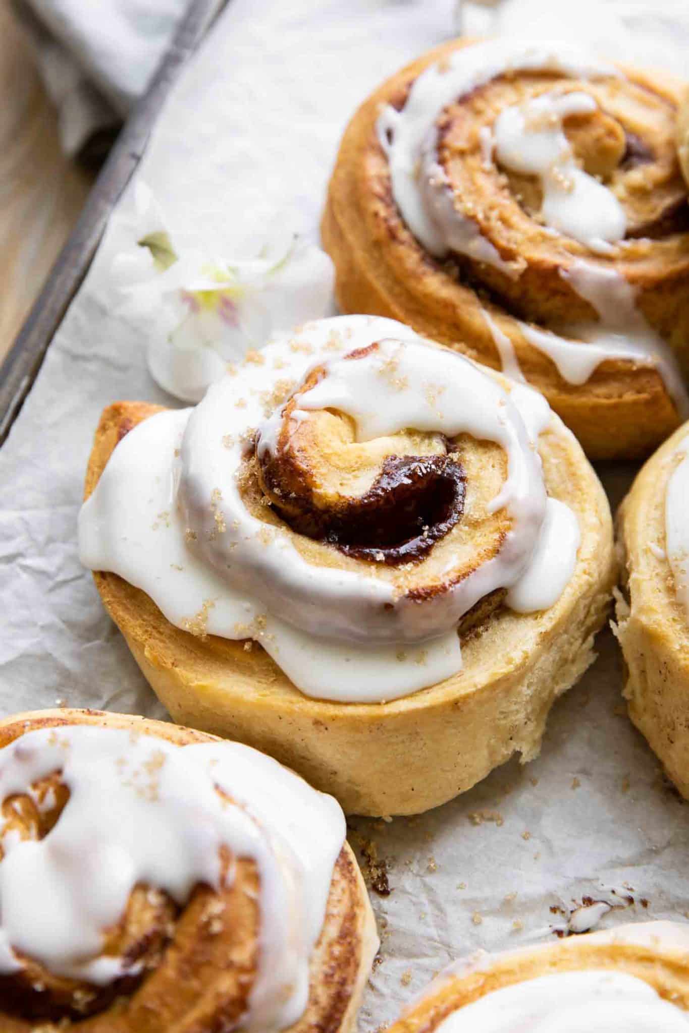 Small-Batch Cinnamon Rolls - Desserts & Drinks