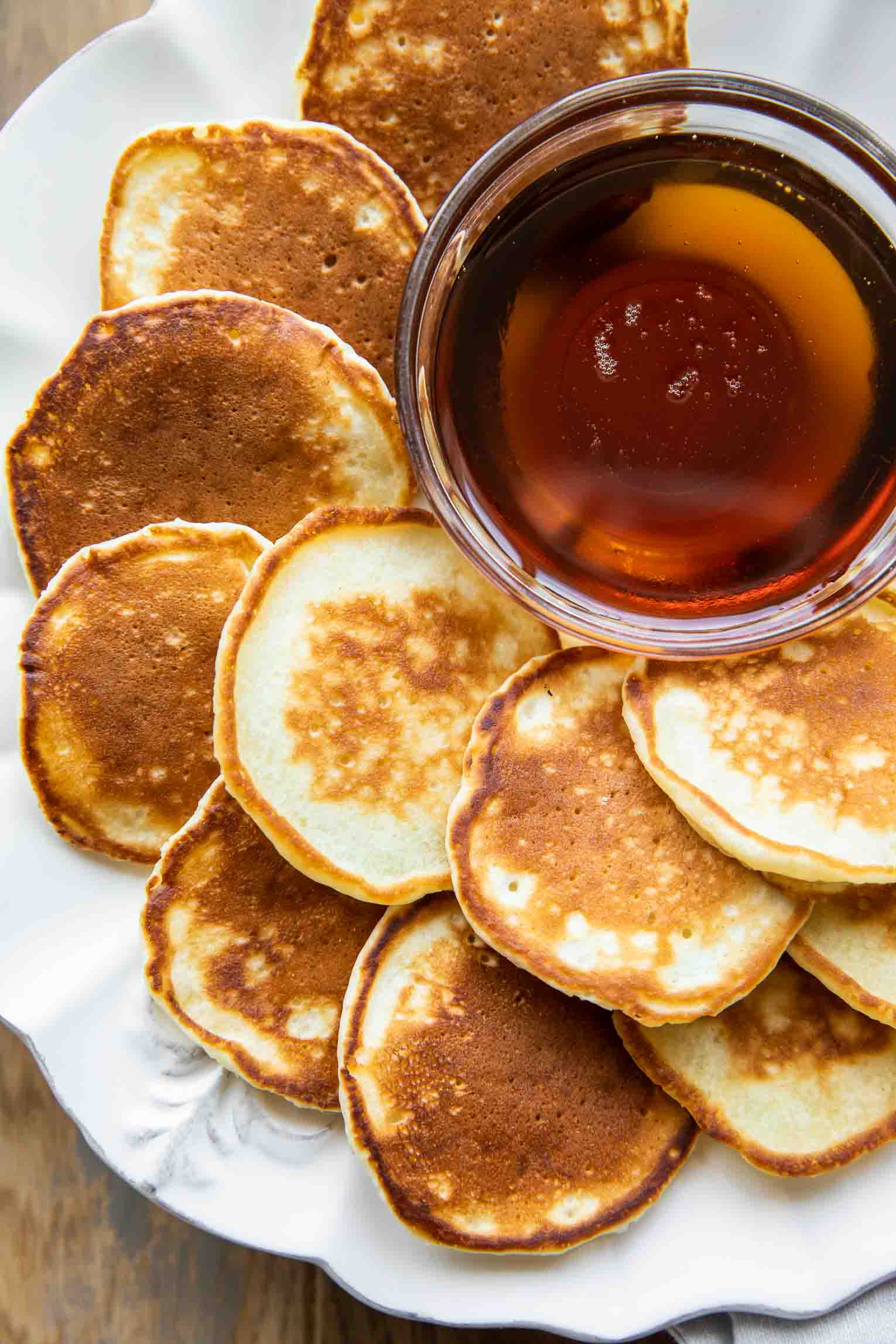 Easy Mini Pancakes Recipe - Desserts & Drinks