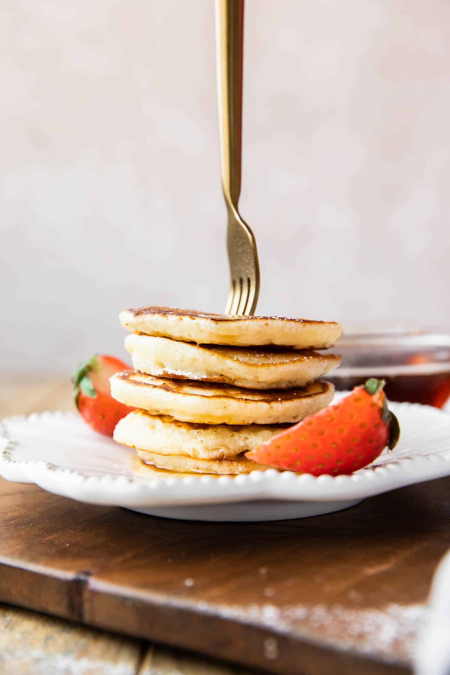 Easy Mini Pancakes Recipe - Desserts & Drinks