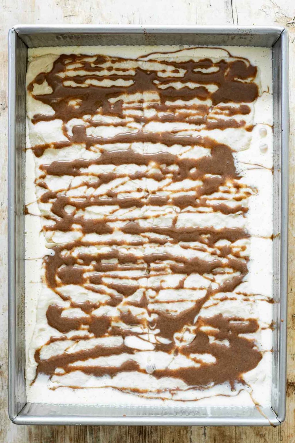 Churro Cheesecake Bars (Easy Recipe) - Desserts & Drinks