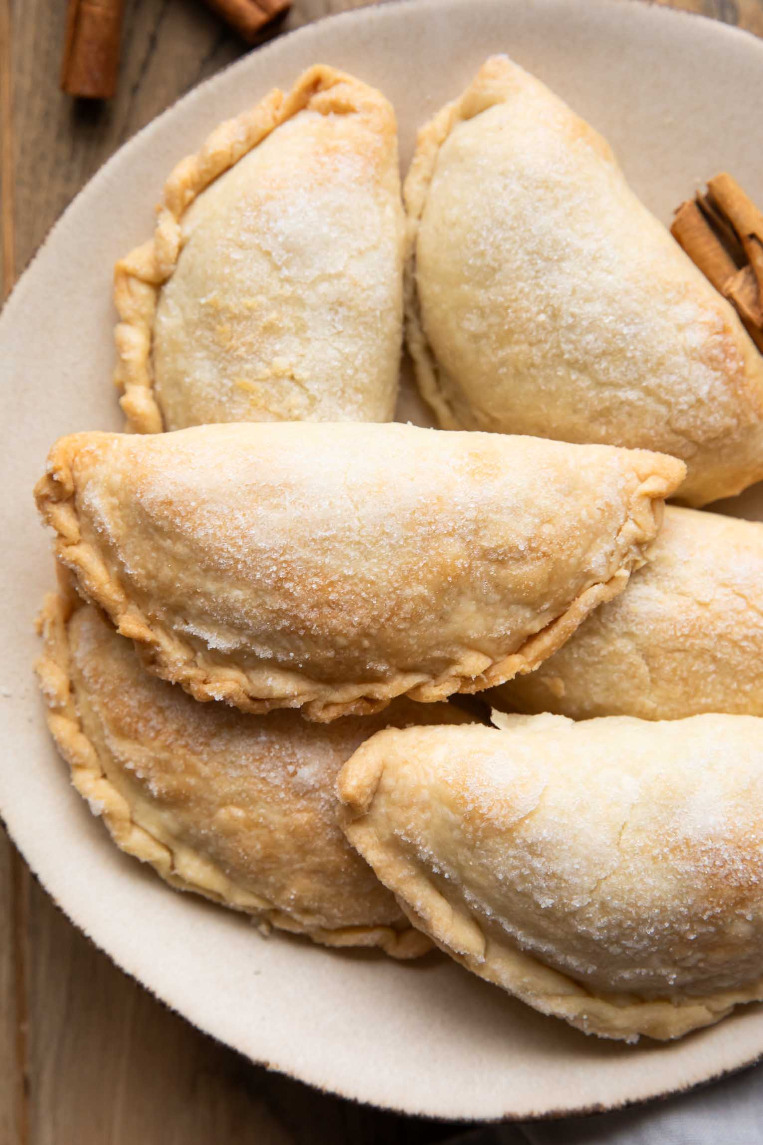 Peach Dessert Empanadas Recipe - Desserts & Drinks
