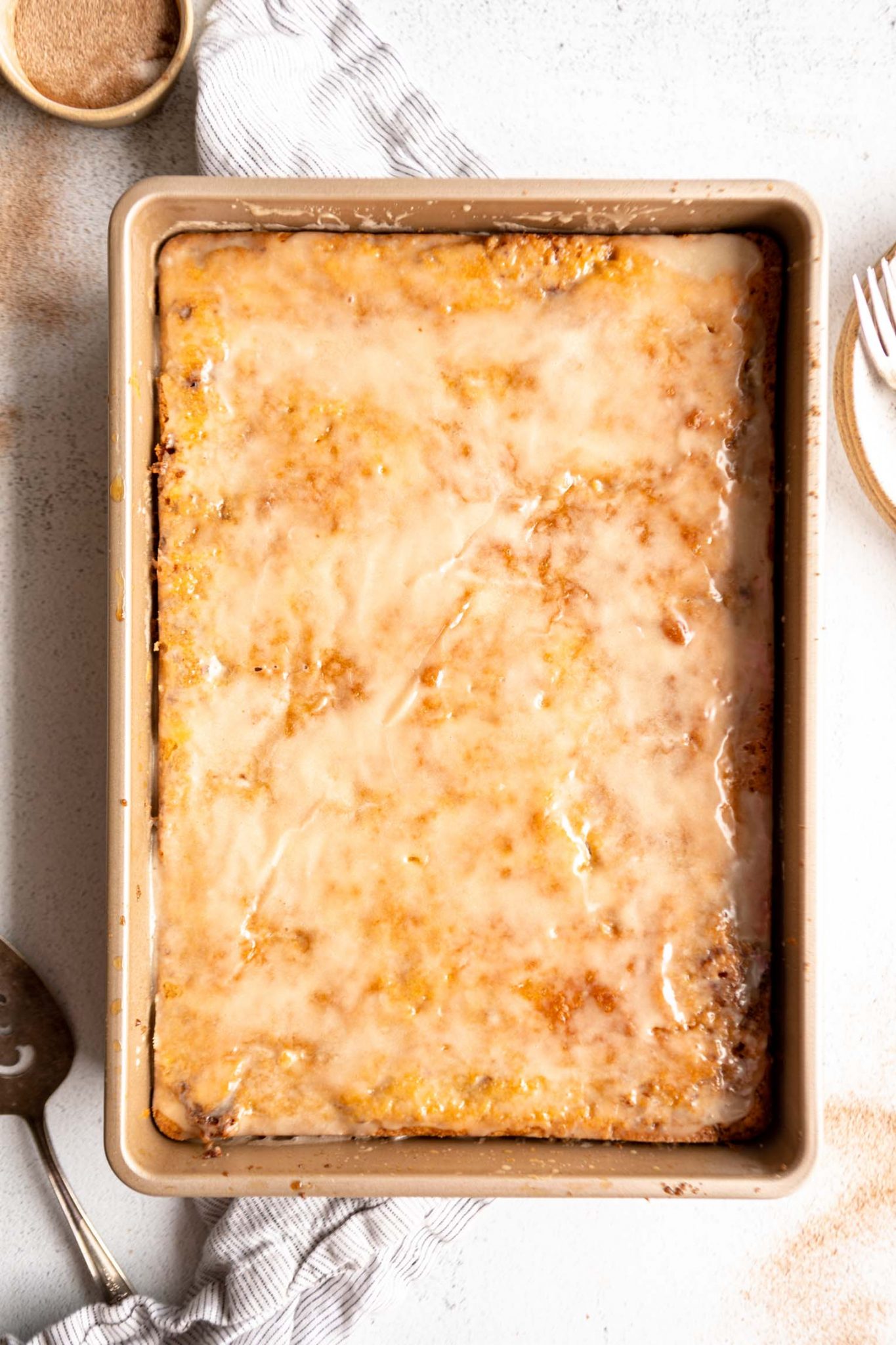Perfect Honeybun Cake (Works Every Time!) - Desserts & Drinks