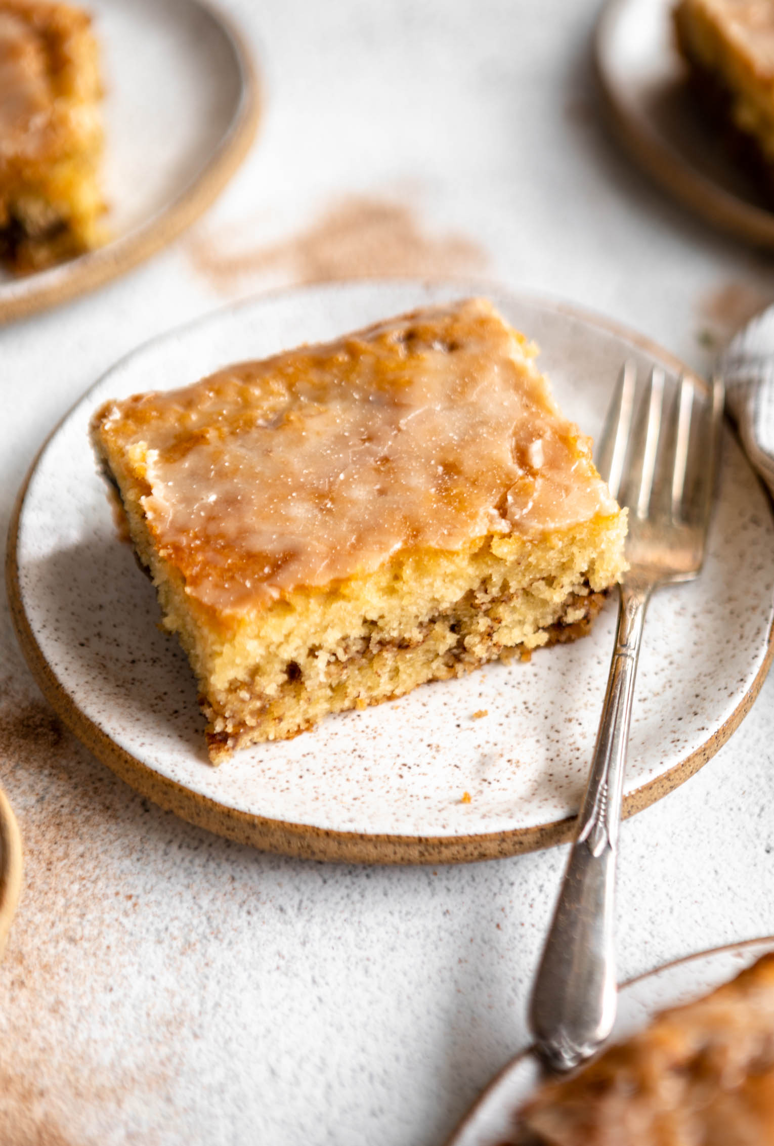 Perfect Honeybun Cake (Works Every Time!) - Desserts & Drinks