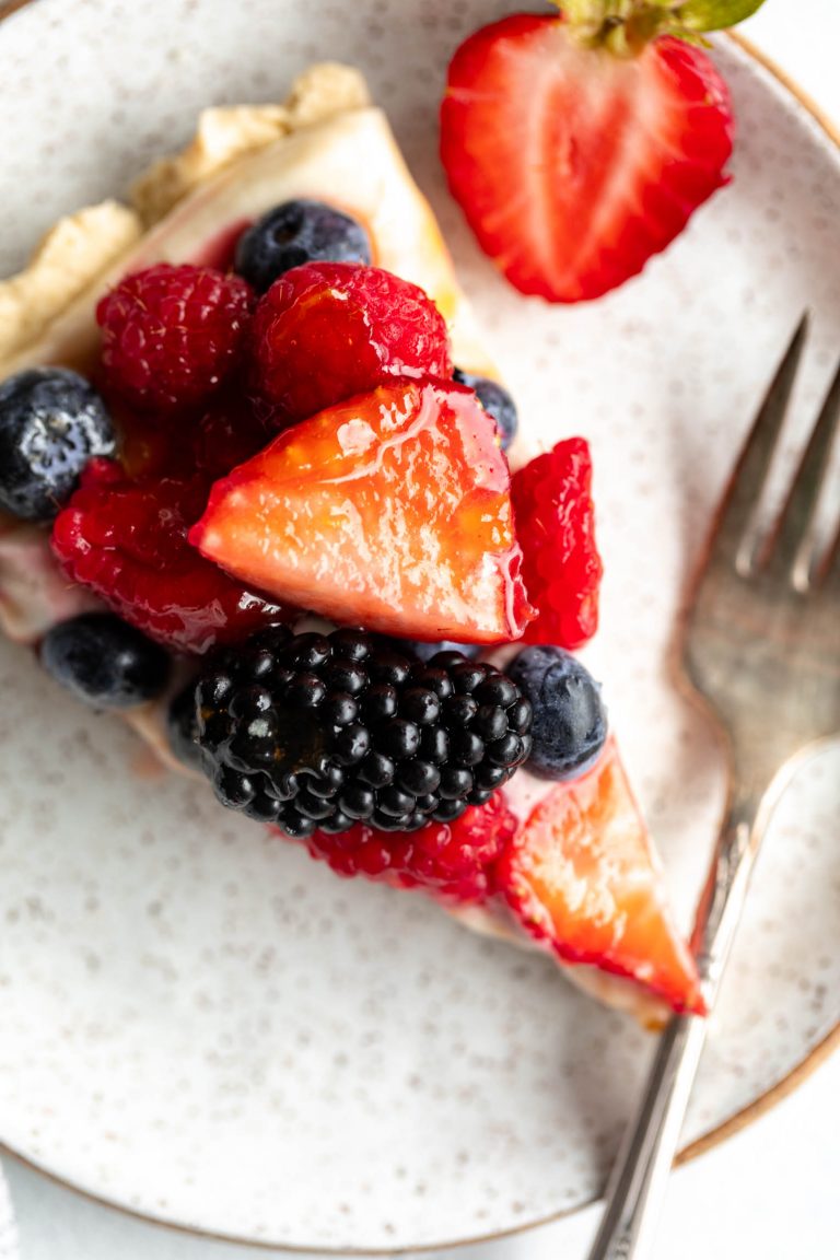 Berry Fruit Tart Recipe - Desserts & Drinks