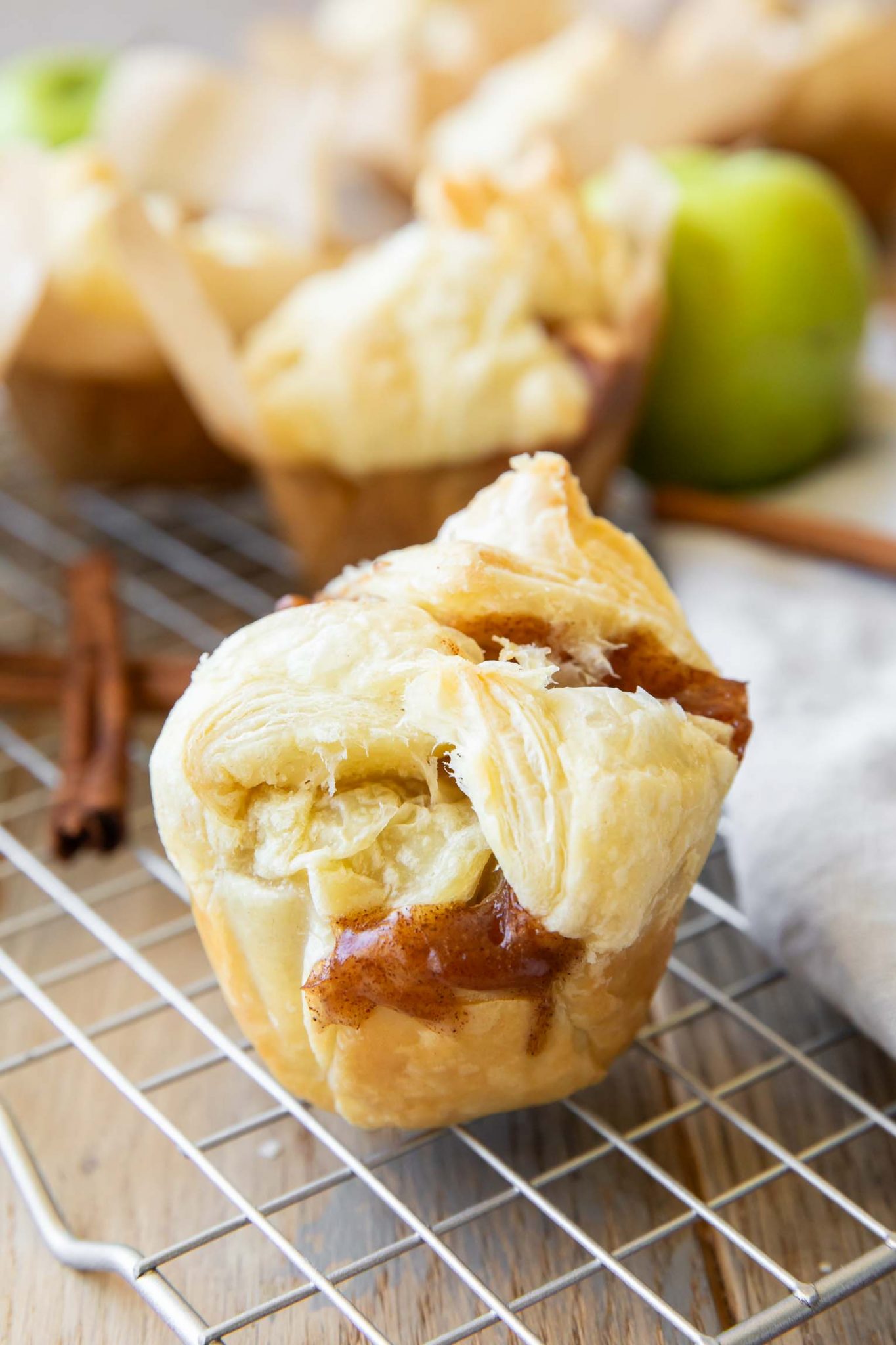 Easy Baked Apple Croissant Recipe - Desserts & Drinks