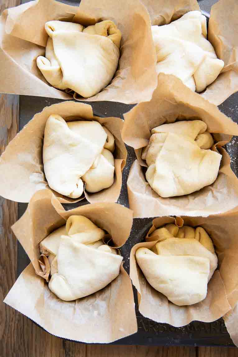 Easy Baked Apple Croissant Recipe - Desserts & Drinks