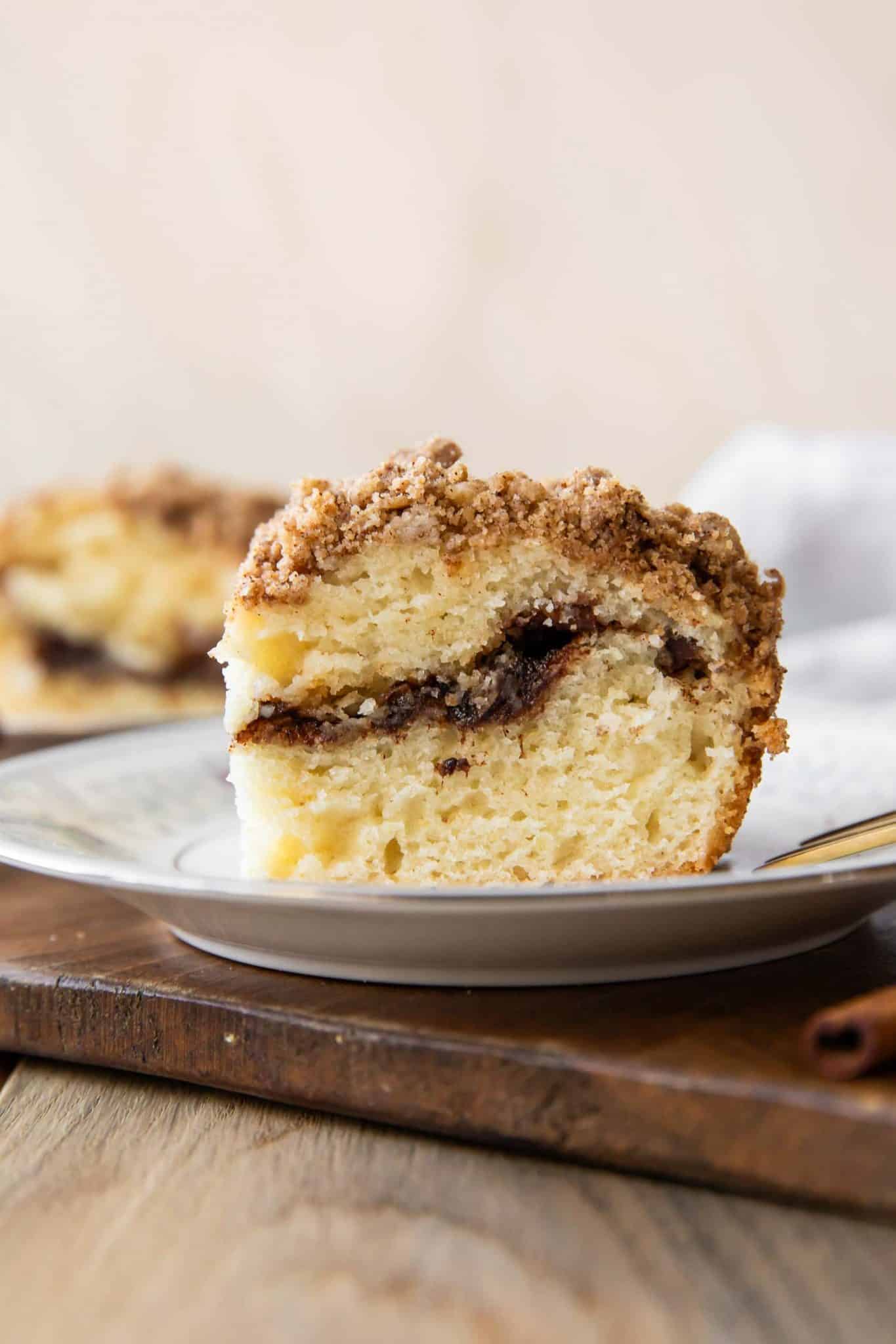 Easy Coffee Cake Recipe - Desserts & Drinks