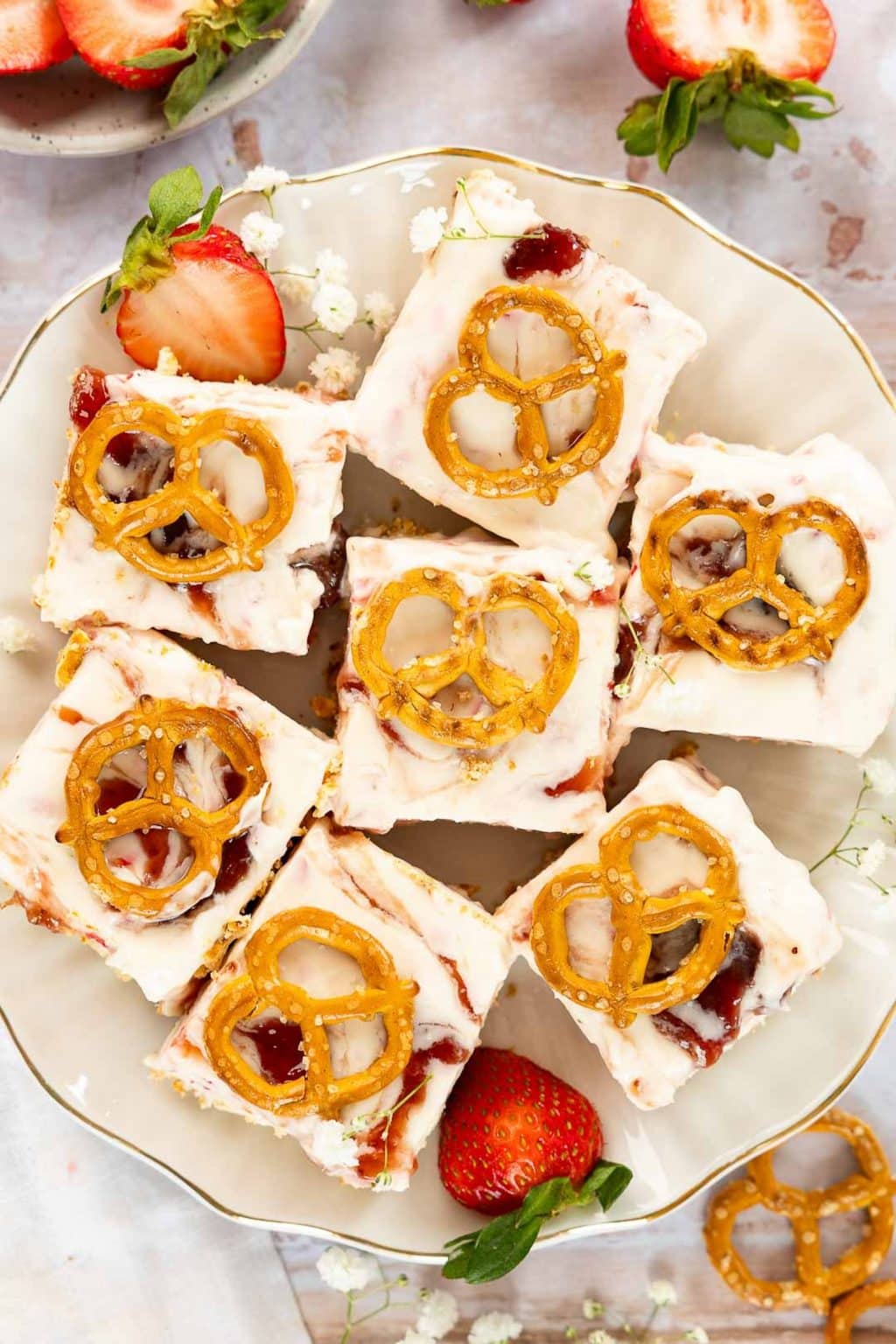 Strawberry Pretzel Dessert w/ Cream Cheese - Desserts & Drinks